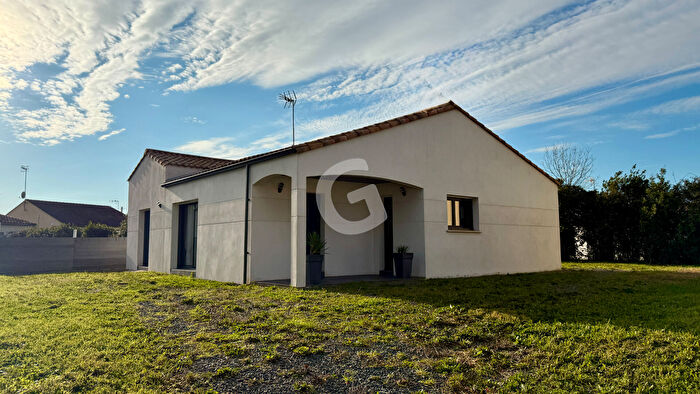 Maison à vendre - Saint-Cyr-en-Talmondais - 4 pièces - 3 chambres