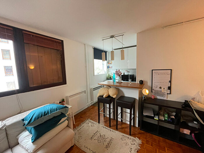 Appartement à vendre - Paris e , Belleville - 1 pièce