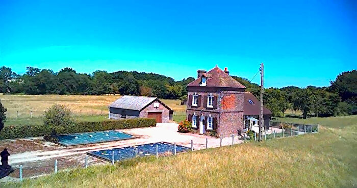 Maison à vendre - Vimoutiers - 6 pièces - 4 chambres