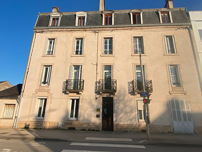 Appartement 4 pièces à Dijon, Port du Canal, à vendre