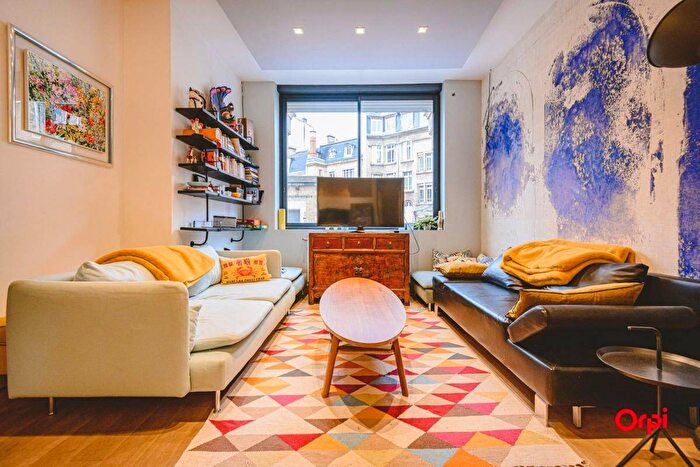 Appartement à louer - Centre Ville, Reims - 3 pièces - 2 chambres