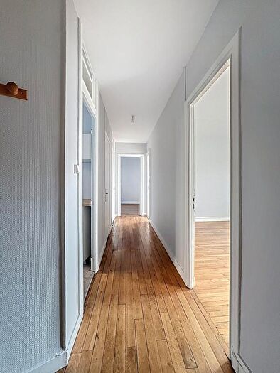 Appartement à louer - Clermont-Ferrand, Oradou - 3 pièces - 2 chambres