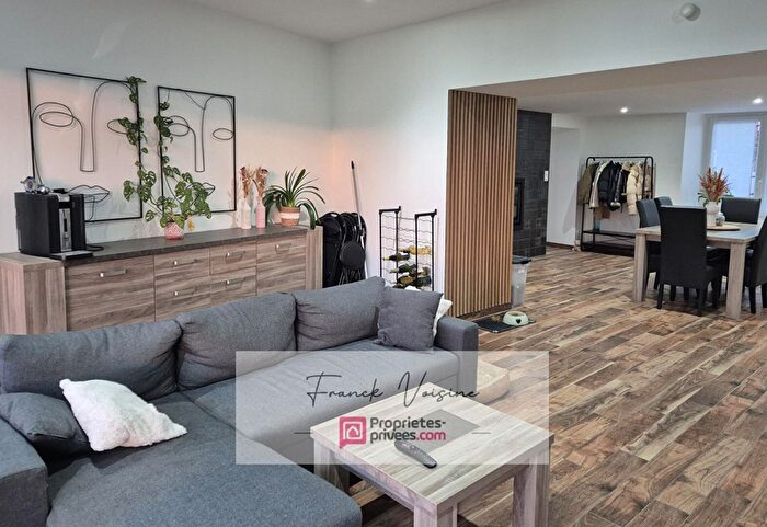 Maison 7 pièces à Saint-Prouant, à vendre