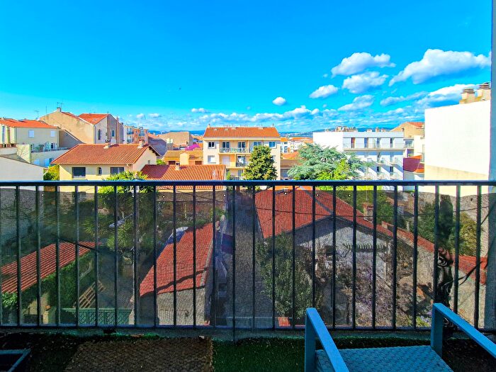 Appartement à vendre - Sète, Centre-ville - 3 pièces - 2 chambres