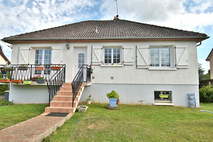 Maison 5 pièces à vendre à La Bazoche-Gouet