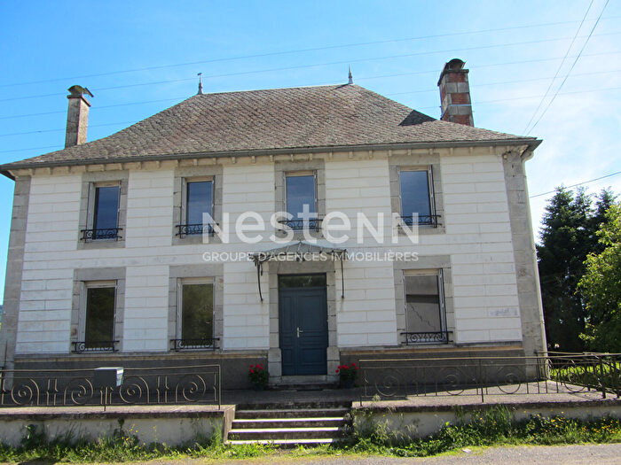 Maison 6 pièces à louer à Ydes