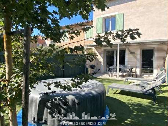 Maison à vendre - Grimaud - 4 pièces - 3 chambres