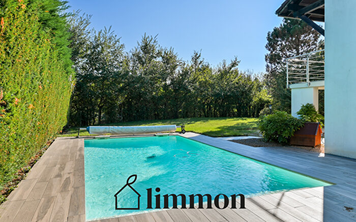 Maison 6 pièces à Cailloux-sur-Fontaines, à vendre