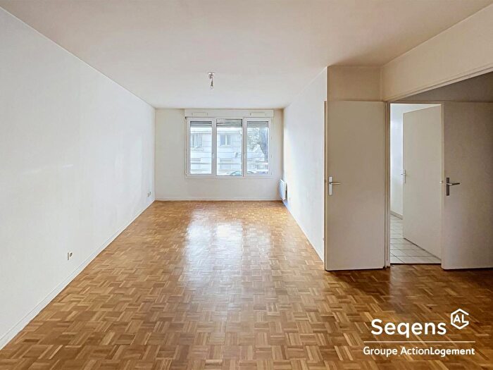 Appartement 2 pièces à Sèvres, Centre-ville, Cristallerie, Manufacture, Danton, à vendre