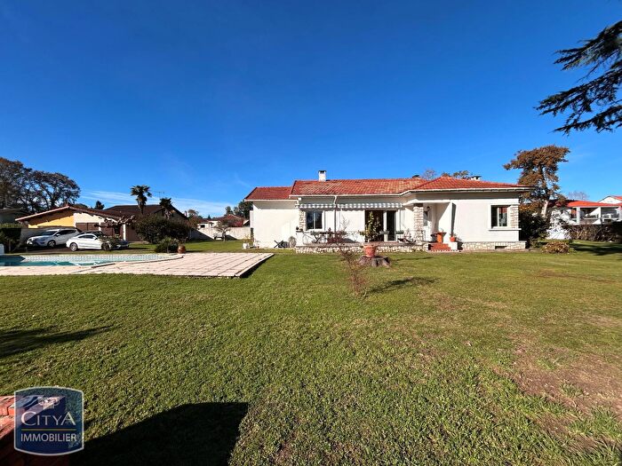 Maison à vendre - Saint-Pierre-du-Mont - 6 pièces - 3 chambres