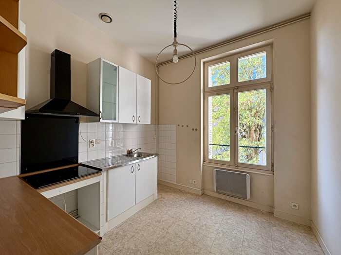 Appartement à louer - Poitiers, Centre-ville - 3 pièces - 2 chambres