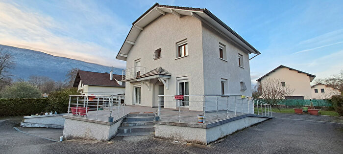 Maison à vendre - Voglans - 6 pièces - 5 chambres