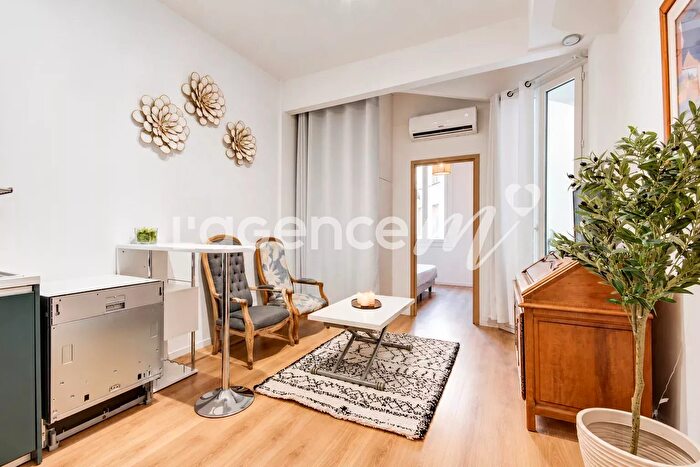Appartement 2 pièces à Nice, Le Port, à vendre