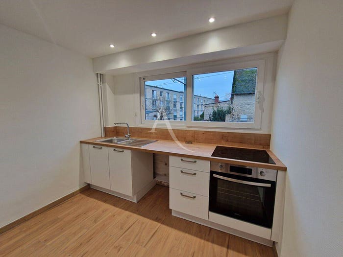 Sainte Thérèse-Demi Lune, Caen - Appartement 2 pièces à louer