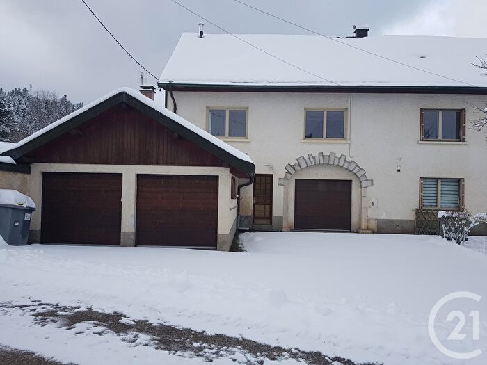 Appartement à louer - Vaux-et-Chantegrue - 6 pièces - 5 chambres