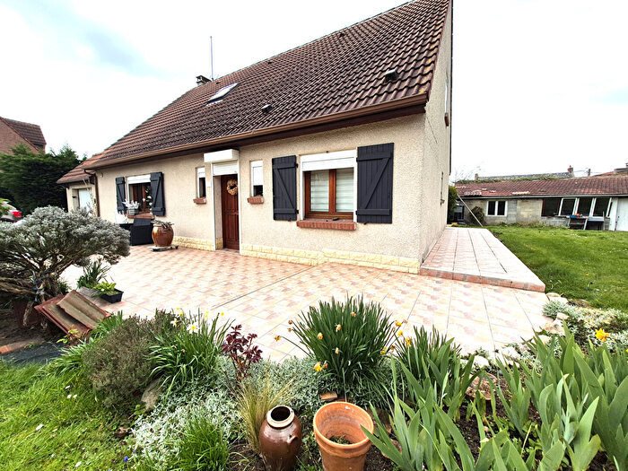 Cambrai, Martin-Martine : Maison 8 pièces à vendre