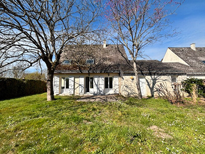 Maison à louer - Restigné - 5 pièces - 4 chambres