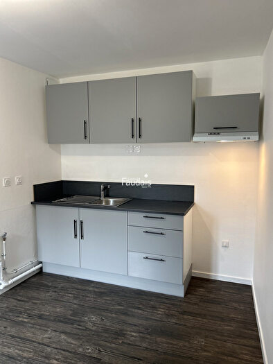 Tessy-sur-Vire : Appartement 3 pièces à louer