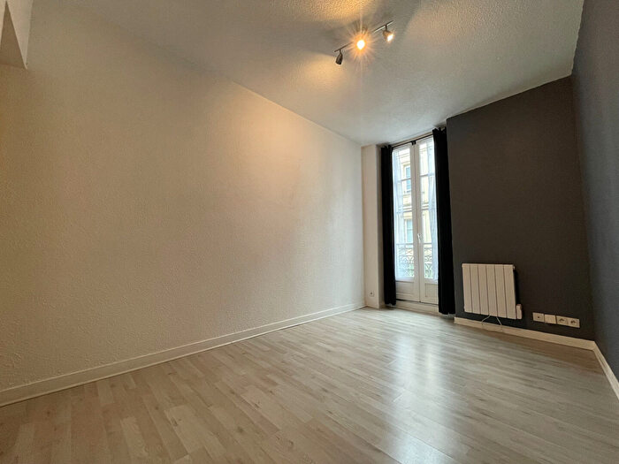 Appartement à louer - Quartiers Centre, Centre-ville - 1 pièce - 1 chambre
