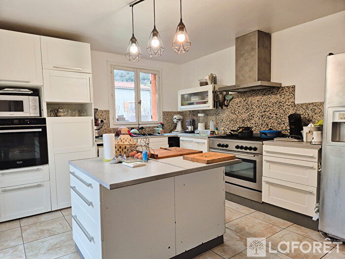 Maison à vendre - Casteil - 6 pièces - 4 chambres