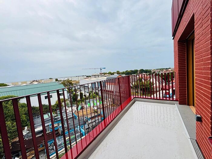 Appartement à vendre - Orly, Sentiers, Senia - 5 pièces - 4 chambres