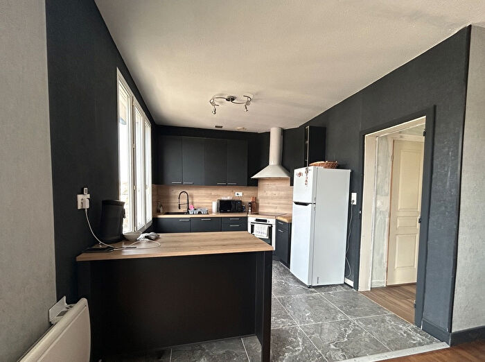 Appartement à vendre - Tulle, Centre-ville - 4 pièces - 3 chambres