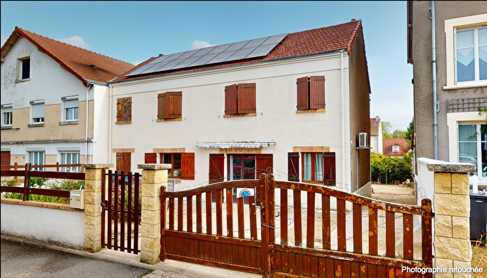Avord : Maison 7 pièces à vendre