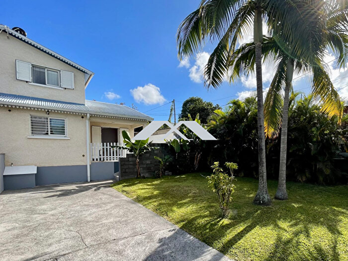 Maison 4 pièces à vendre à Saint-Pierre, Ravine des Cabris