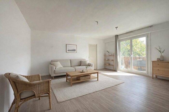 Appartement à vendre - Combs-la-Ville, Bois lEvèque - 5 pièces - 4 chambres