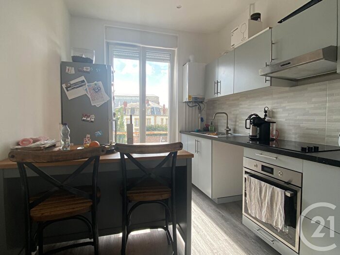 Appartement à louer - Metz, Nouvelle ville - 4 pièces - 2 chambres