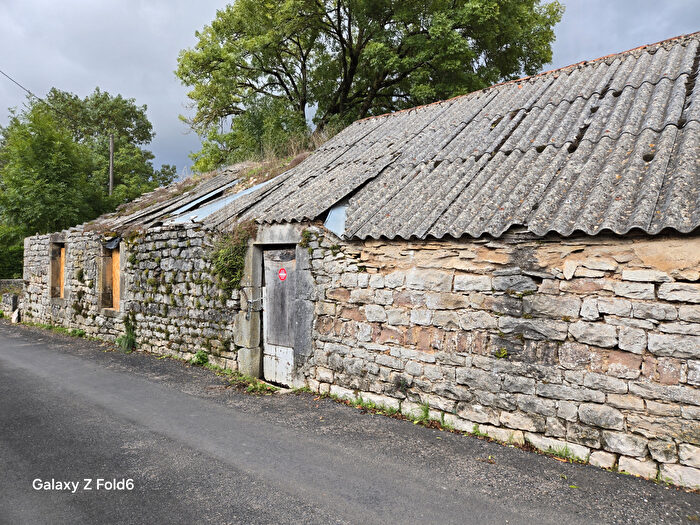 Maison à vendre - La Cavalerie - 1 pièce - 1 chambre