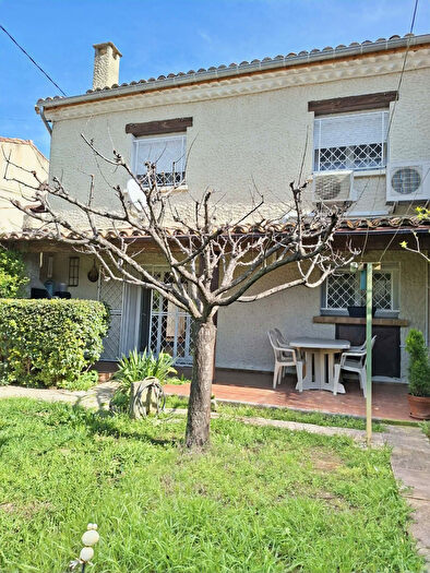 Maison à louer - Nîmes, Saint-Césaire - 5 pièces - 3 chambres