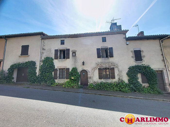 Brigueuil - Maison 9 pièces à vendre