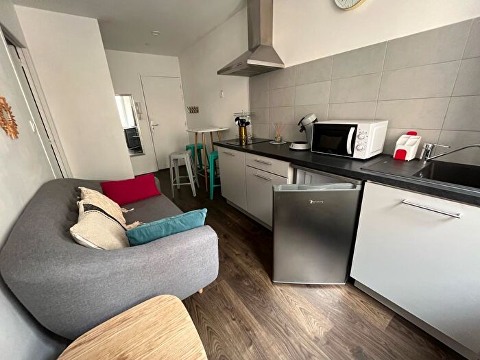 Rodez, Centre historique, Vieux-Rodez - Appartement 1 pièce à louer