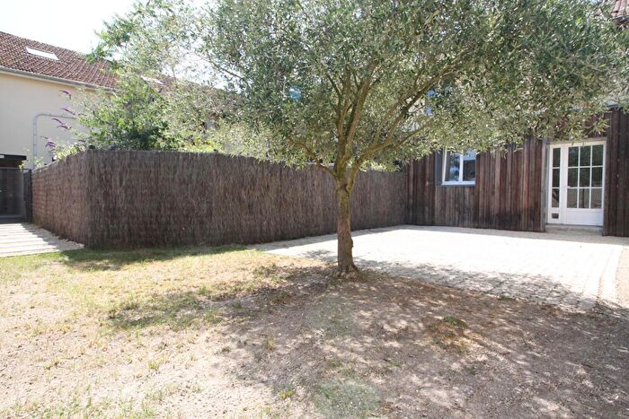 Maison à vendre - Bourgogne - 2 pièces - 1 chambre