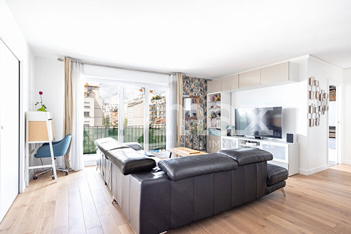 Appartement 4 pièces à Courbevoie, Bécon, à vendre