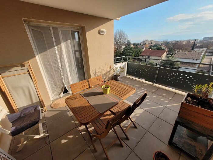 Appartement à vendre - Avignon, Palais des Papes, Zone Piétonne - 3 pièces - 2 chambres