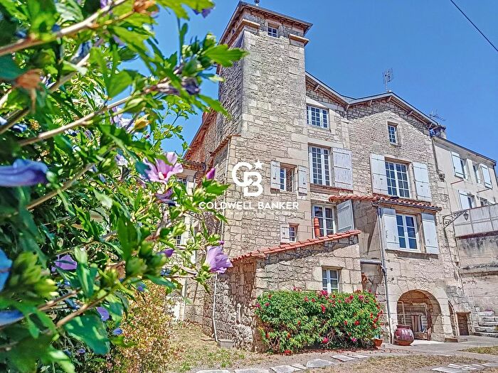 Maison à vendre - Pons - 12 pièces - 8 chambres