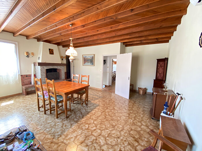 Maison à vendre - Nesmy - 5 pièces - 3 chambres