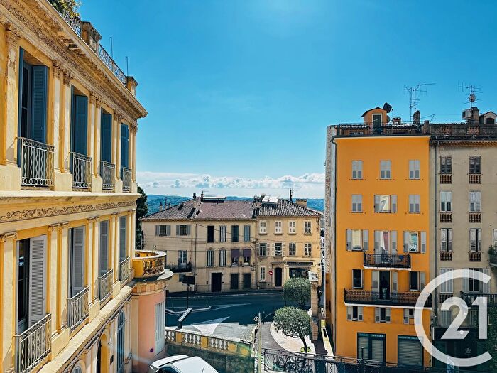 Grasse, Magagnosc, Saint-Mathieu : Appartement 2 pièces à louer