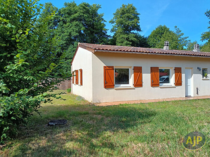 Maison 4 pièces à Grayan-et-l'Hôpital, à louer