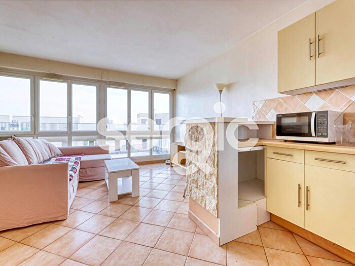 Juvisy-sur-Orge, Centre-ville, Entrevoies, Seine - Appartement 1 pièce à vendre