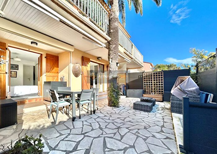 Appartement à vendre - Fréjus - 2 pièces - 1 chambre