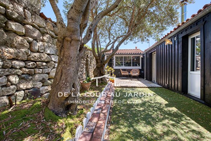 Maison à vendre - Nieul-sur-Mer - 6 pièces - 3 chambres