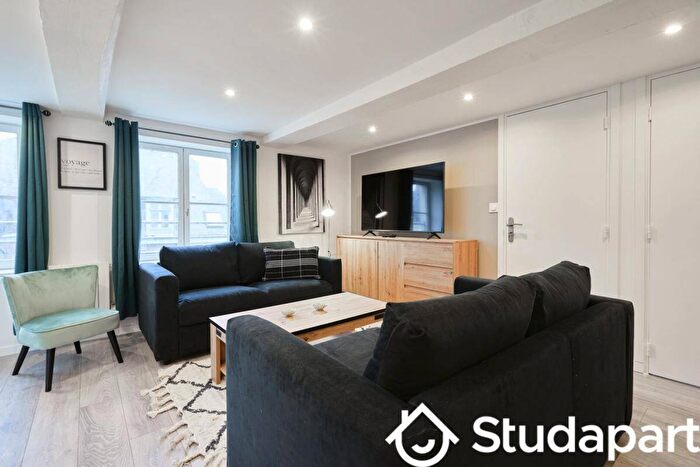 Appartement à louer - Vieux Lille - 1 pièce - 1 chambre