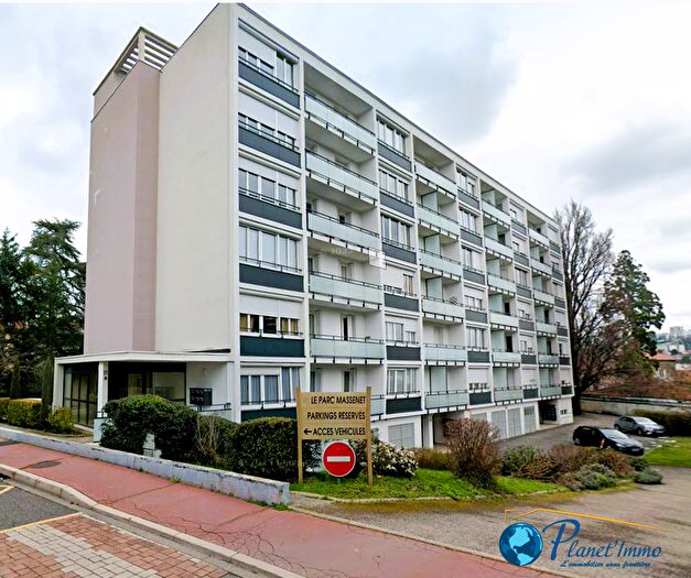 Saint-Priest-en-Jarez : Appartement 5 pièces à vendre
