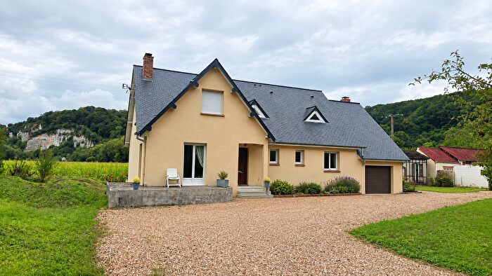 Maison 6 pièces à Saint-Jean-de-Folleville, à vendre