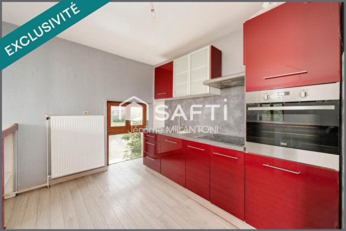 Appartement à vendre - Morville-sur-Seille - 5 pièces - 4 chambres