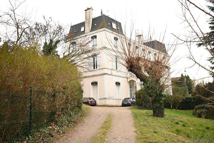 Appartement à vendre - Châteauneuf - 4 pièces - 3 chambres