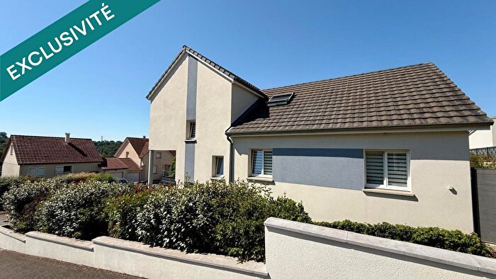 Maison 7 pièces à Chavigny, à vendre